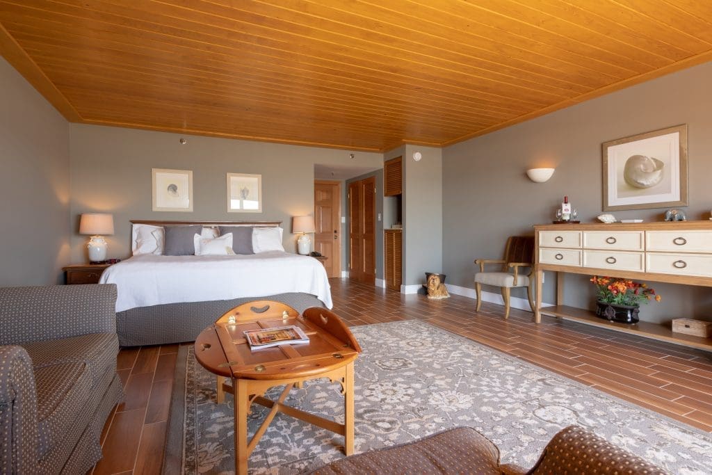 Our Rooms - The Inn at Cocoa Beach